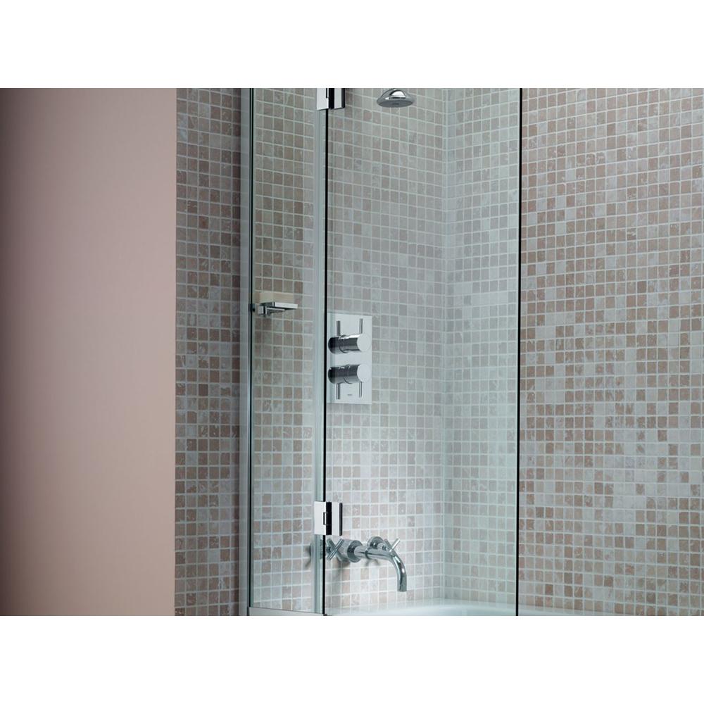 Matki 900mm Hinged Bath Screen with Glass Guard